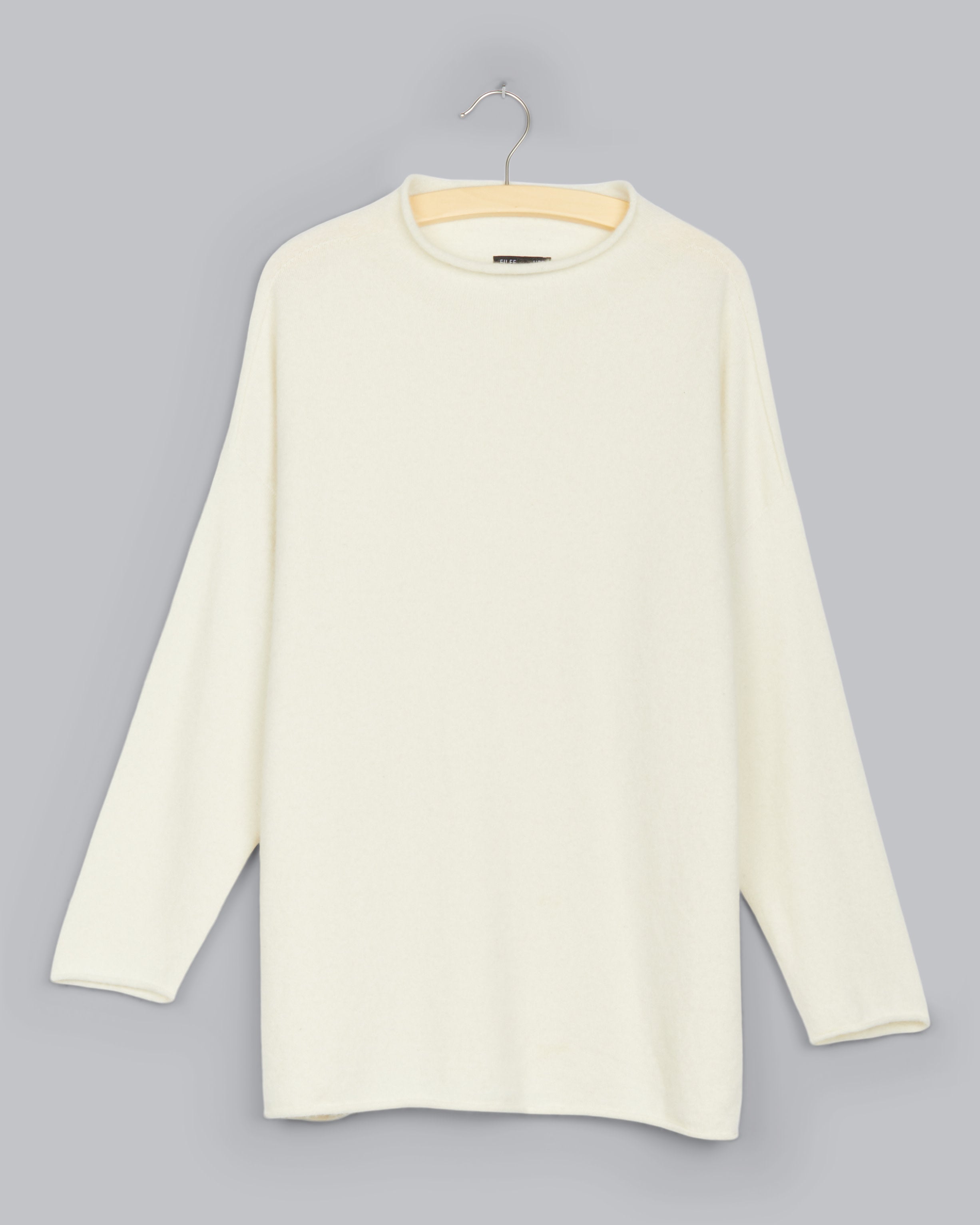 Seamless Italian Fine Gauge Cashmere Pullover – Eileen Fisher Renew