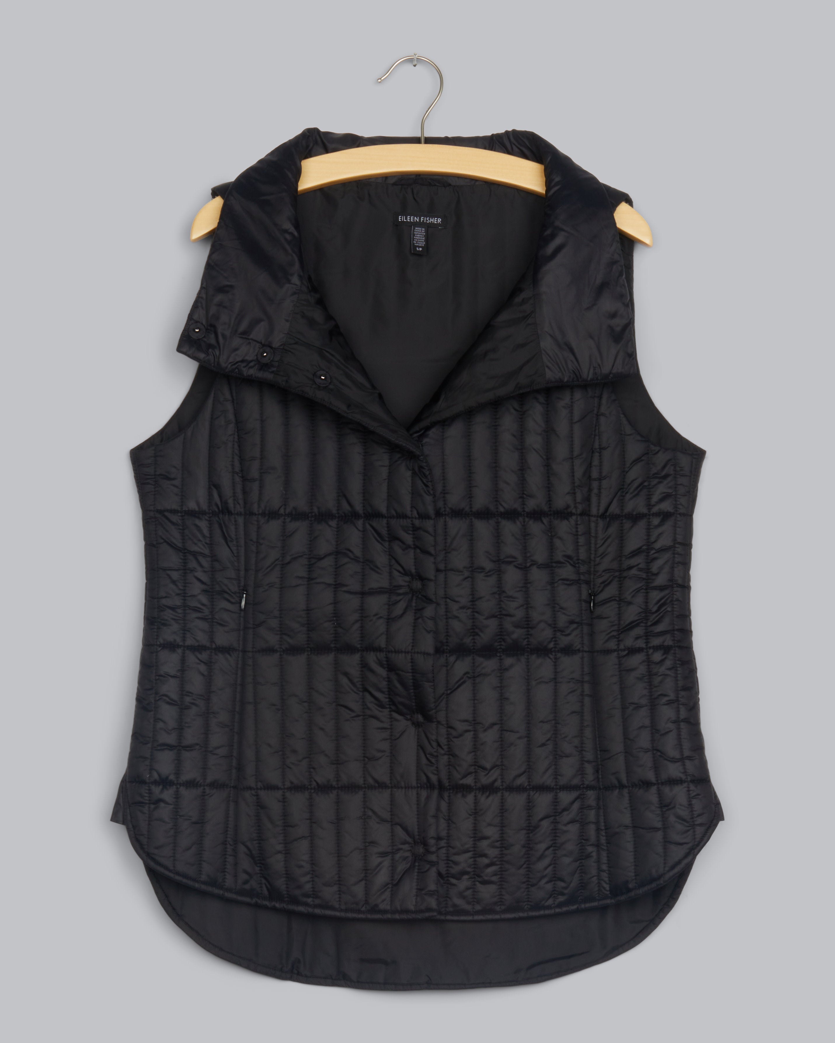 Quilted Recycled Nylon Channels Vest – Eileen Fisher Renew